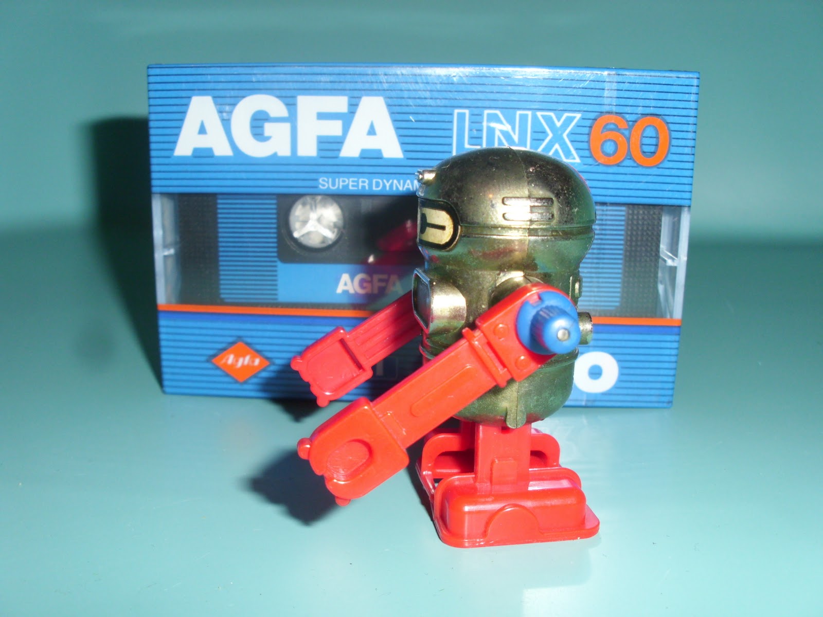 kingrat2010 / LASERAT'I: TOMY ACROBOT