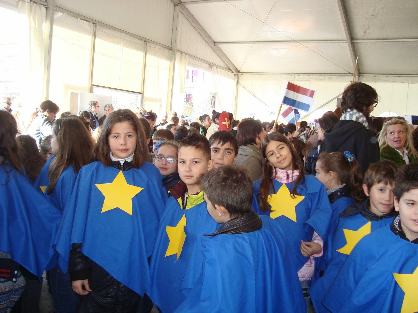 7ο ΝΗΠΙΑΓΩΓΕΙΟ ΙΩΑΝΝΙΝΩΝ -ΤΑ ΝΗΠΙΑ ΤΑΞΙΔΕΥΟΥΝ....: Δεκεμβρίου 2013