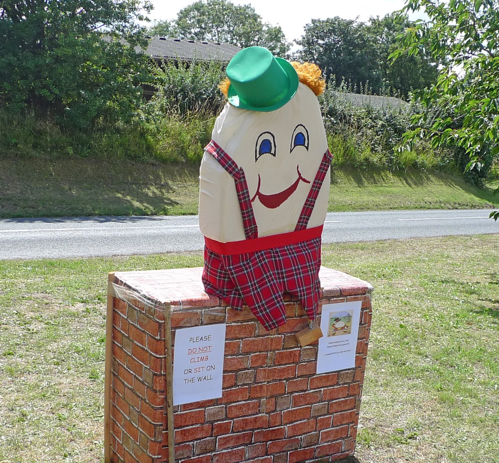 Simon and Karen Spavin: Muston Scarecrow Festival