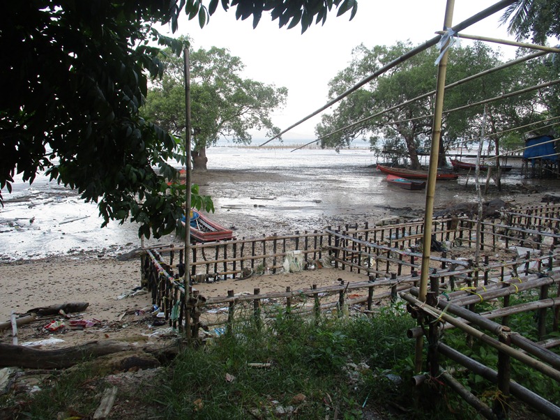 BERPETUALANG KE ACEH: Morning over the river of Segenting Kra