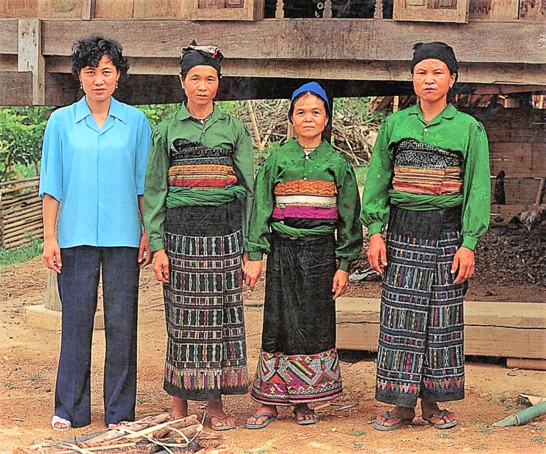 FolkCostume&Embroidery: Overview of the costumes of the Tai Peoples, part 1