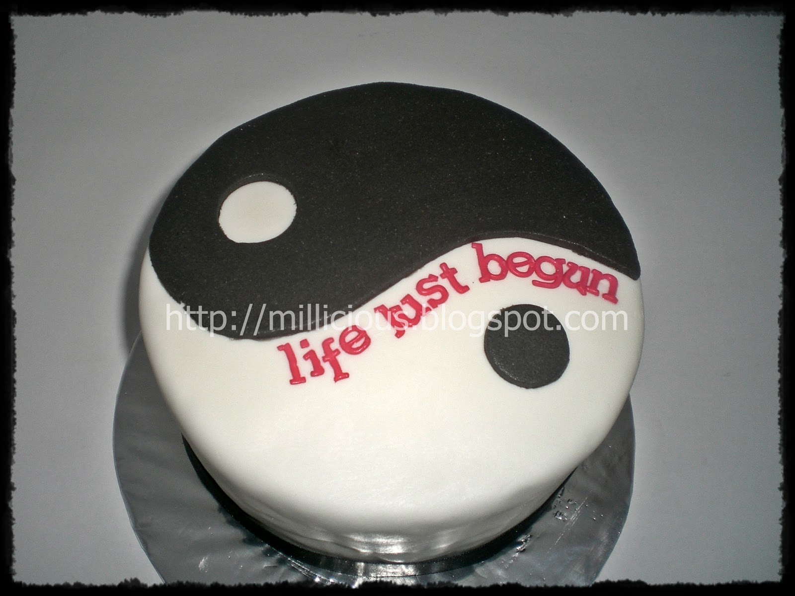 Michelle Creative Cakes: Yin Yang Cake