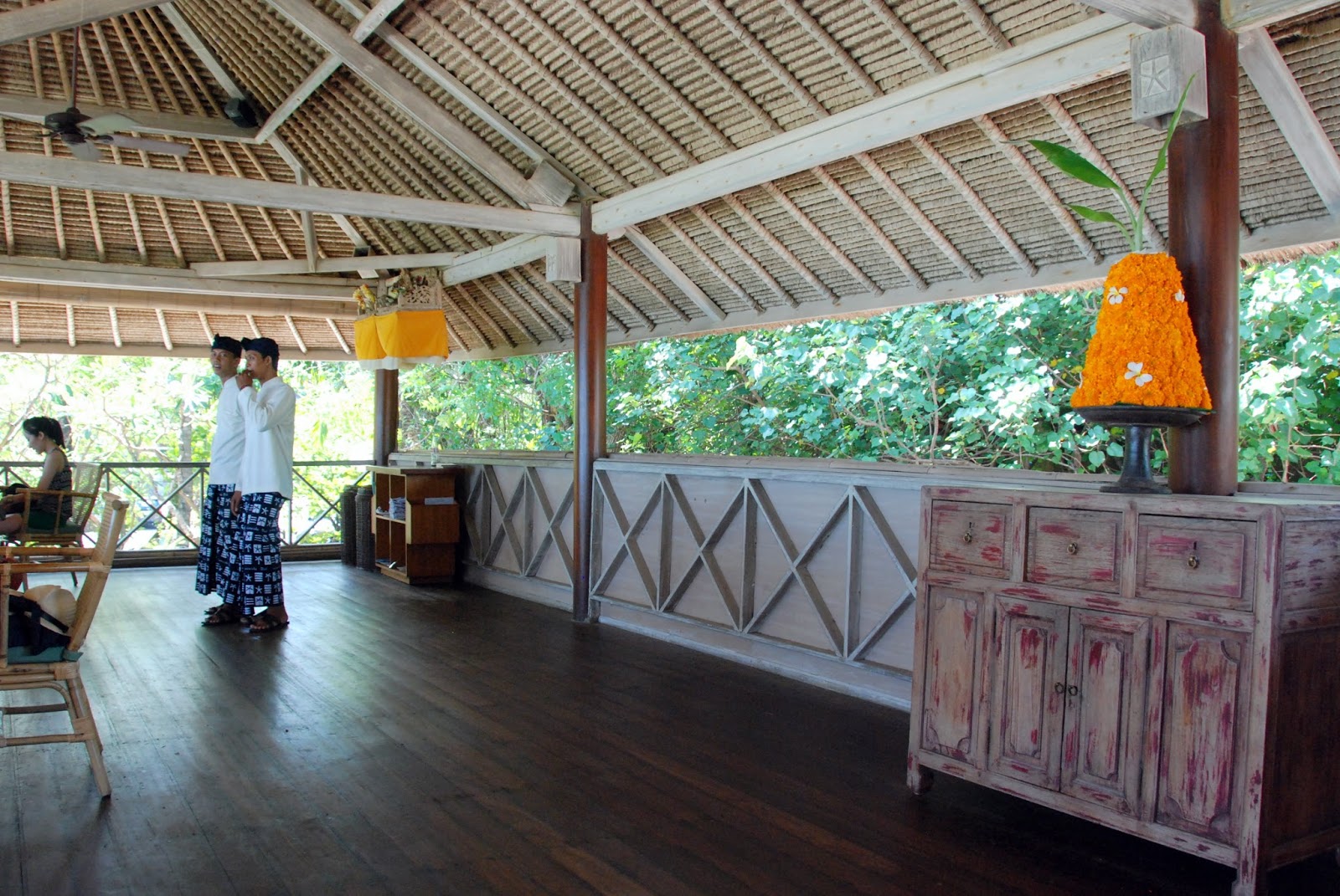 峇里島美景餐廳(一): 咫尺海灘La Lucciola