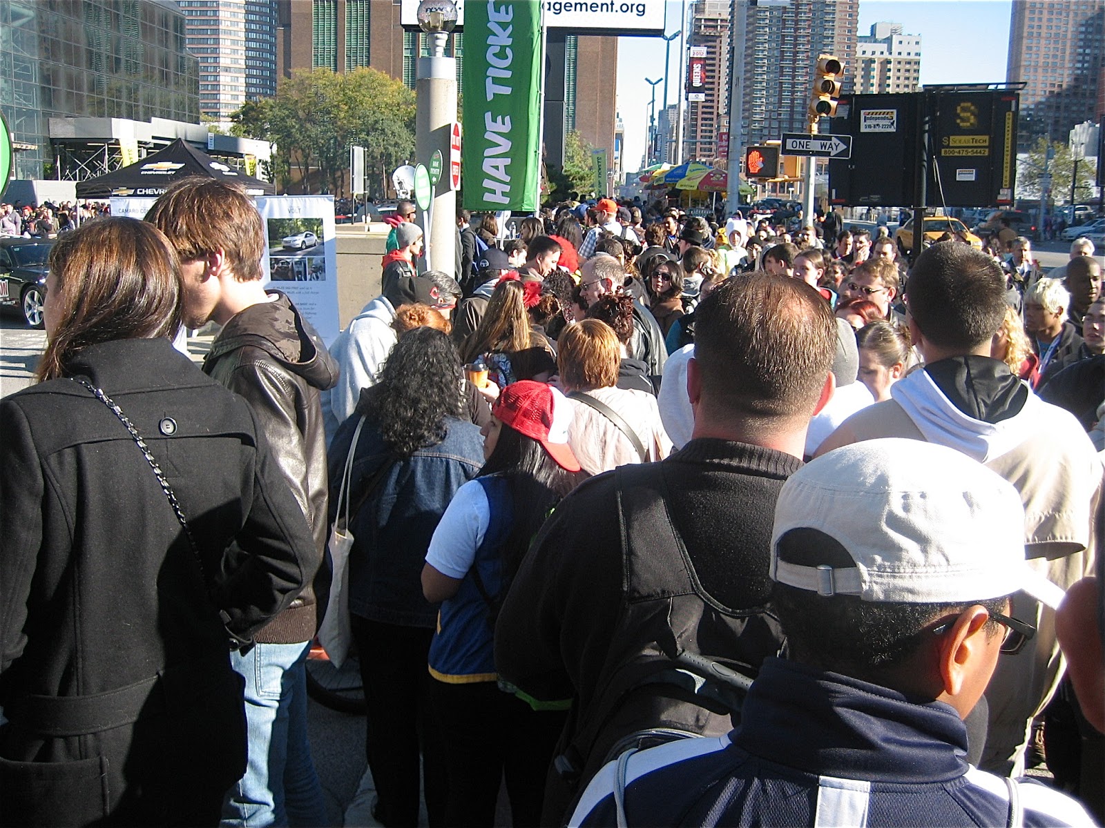 The Vault of Buncheness: NY COMIC CON 2012-Day 3