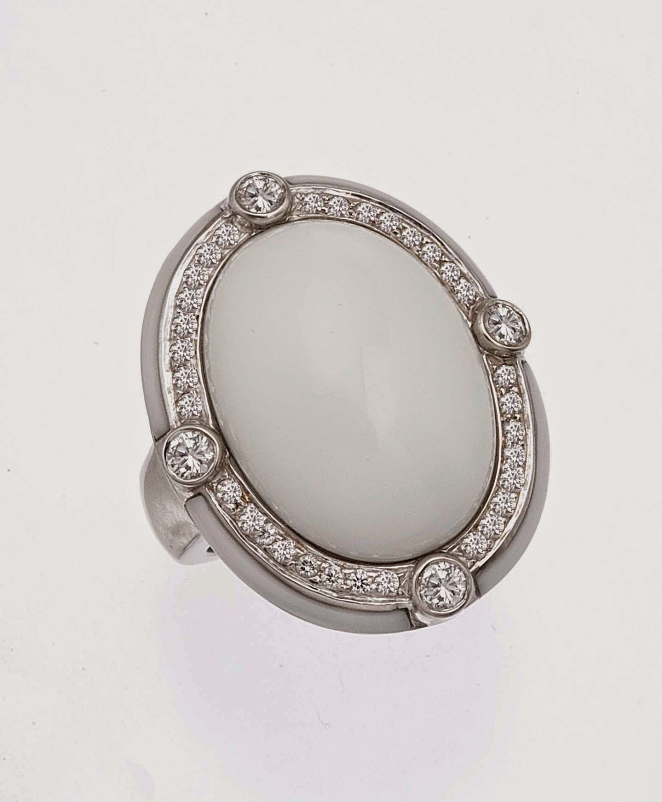 AGATE GEMSTONE STONE RING: White Agate
