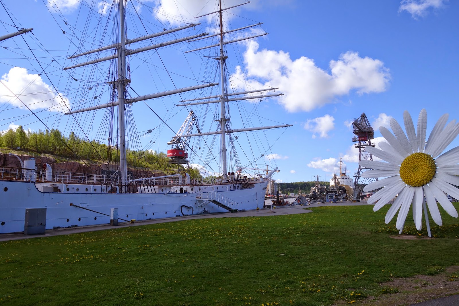 Löytöretkellä Turkissa ja muita matkakertomuksia: Cafe Daphne