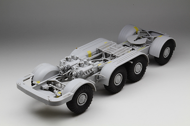 ARMOURED FIGHTING VEHICLE: ....... ZIL-135 .......