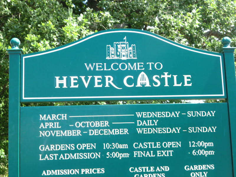 Fun Women Who Travel!!: Hever Castle....