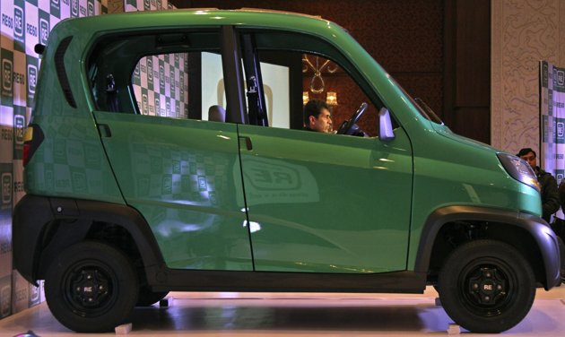 News: Bajaj Auto launches low cost car RE 60