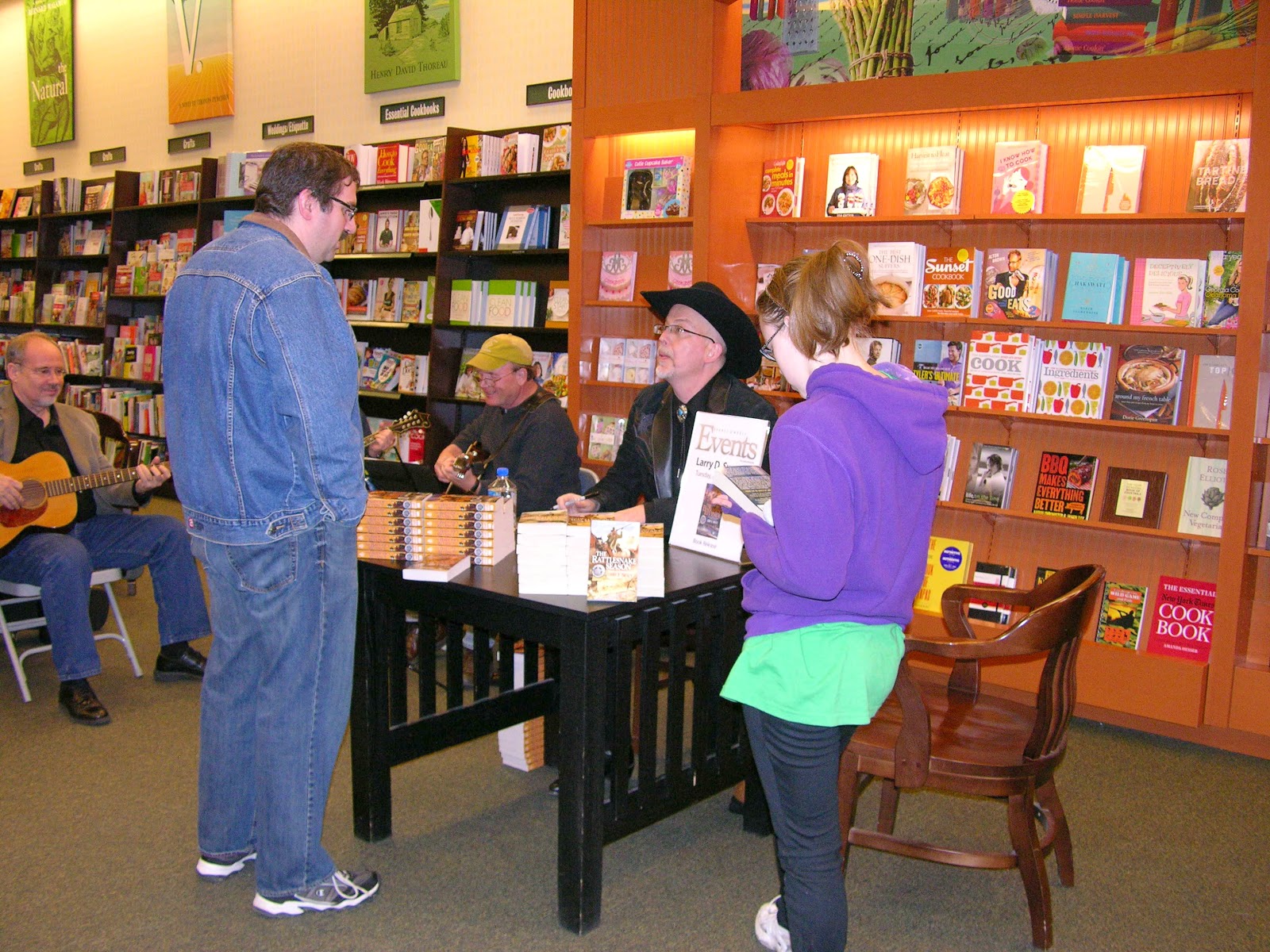 Larry D. Sweazy: Book Signing -- 4/05/11 Noblesville Barnes & Noble