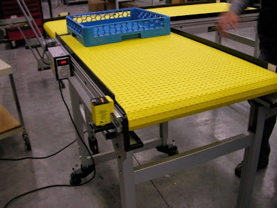 SmartMove Conveyors: 90 Degree Turn Conveyor System - Maintains ...