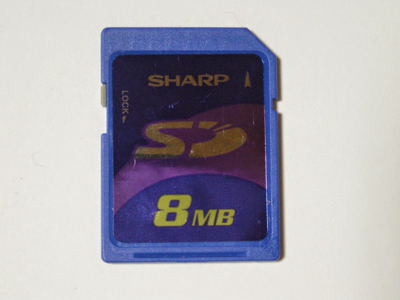みはの徒然ブログ: シャープの8MB・SDカードを分解してみた