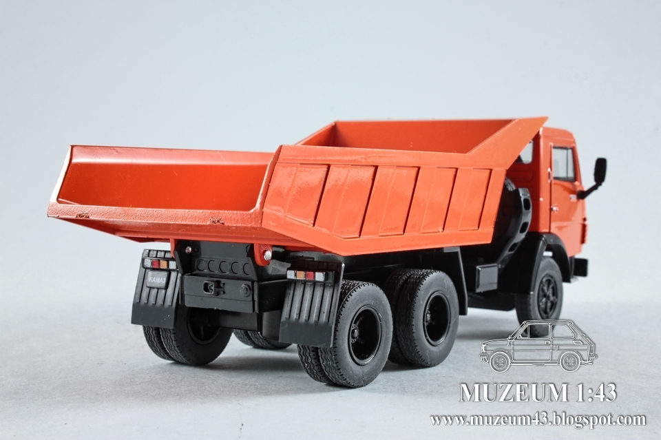 Kamaz 55111 1:43 DeAgostini - Muzeum 1:43
