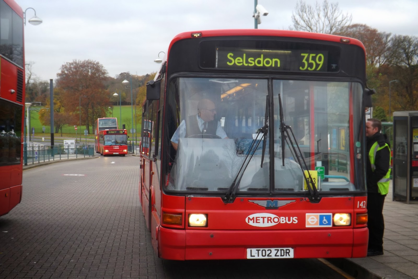 London Bus Scene: Route in Focus Post 1: Shopper route 359 (1/1/2013)