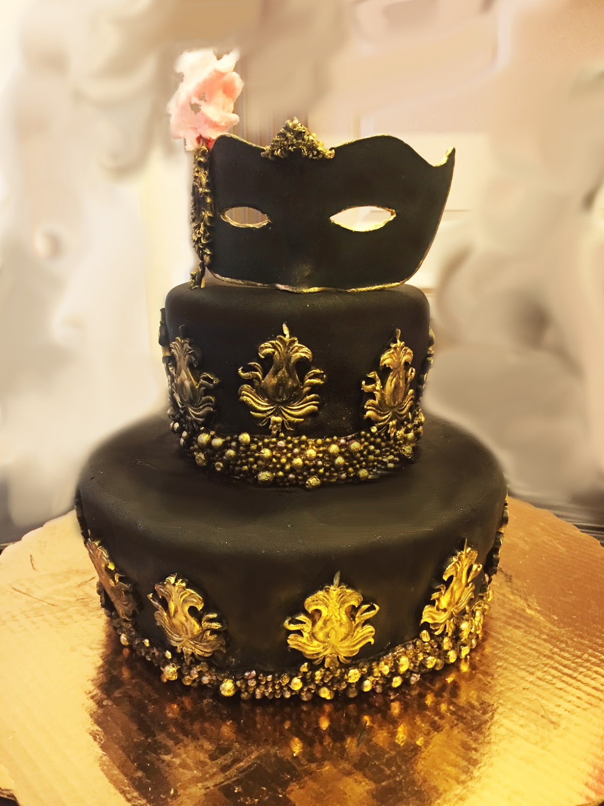 Artnscience Creations: Masquerade cake