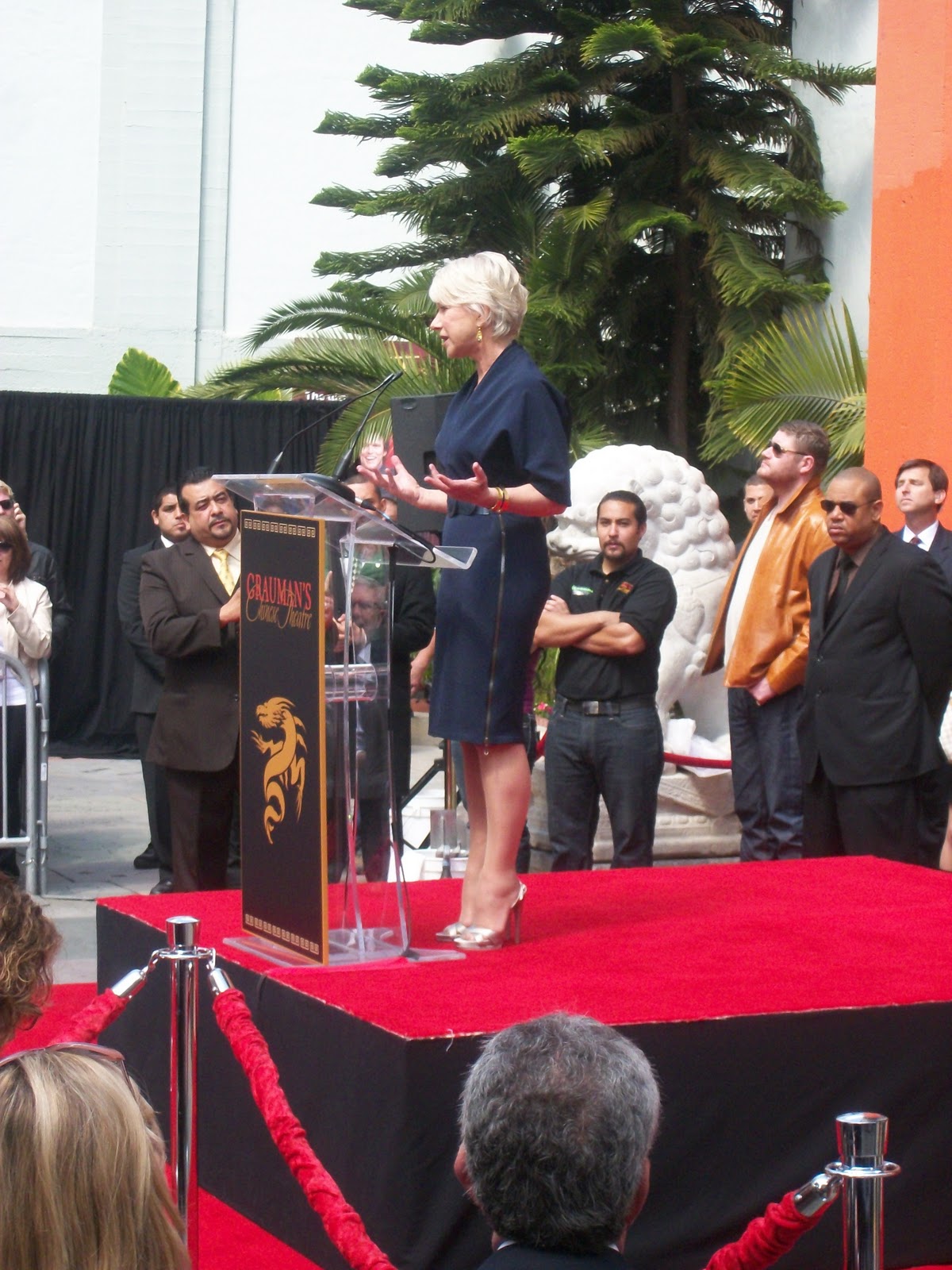 sunshine magazine... volume 1... enjoy(:: Dame Helen Mirren Hand and ...