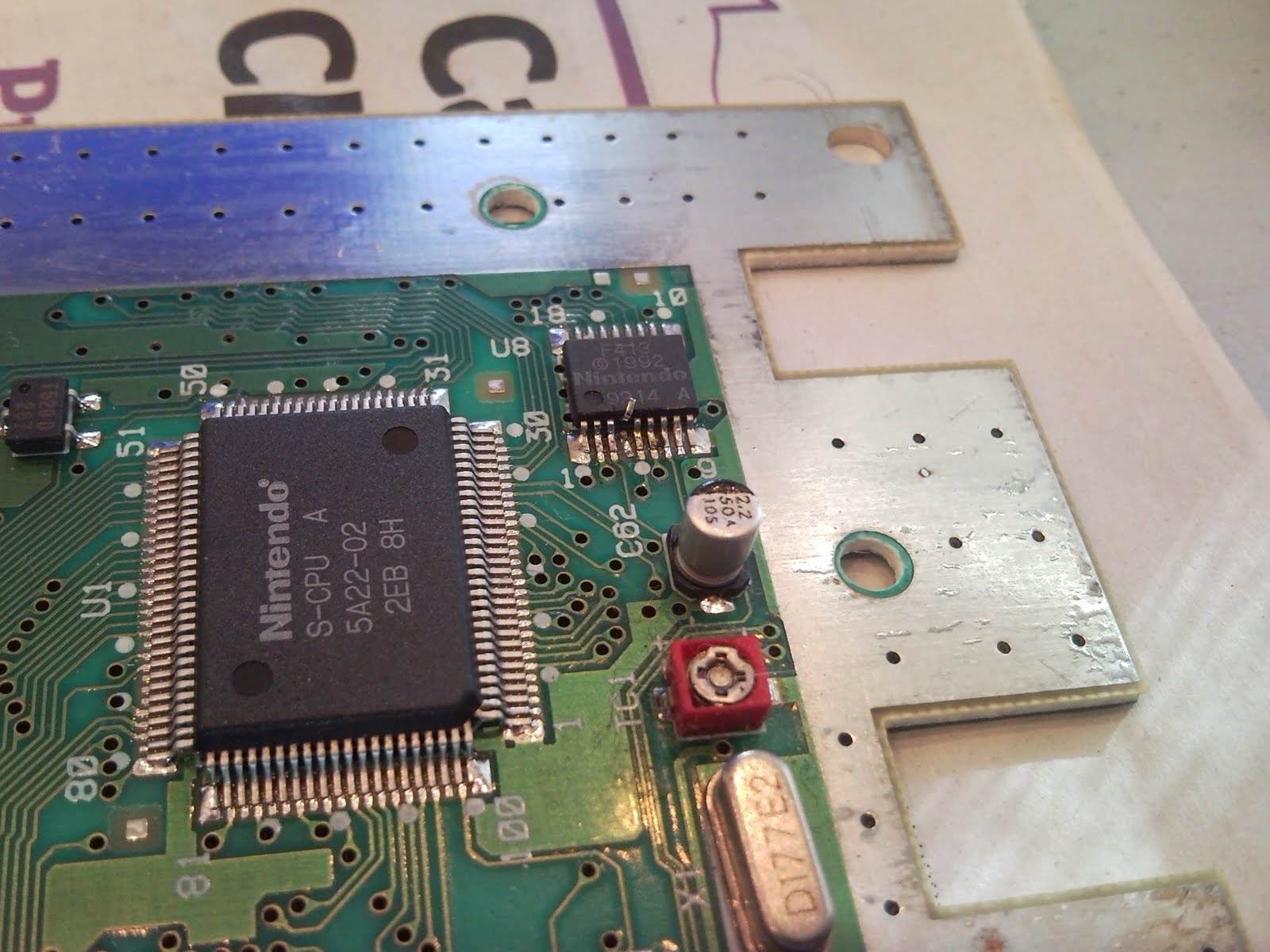 old8bits: Región y 50/60 Hz en una SNES. (I) MOD base