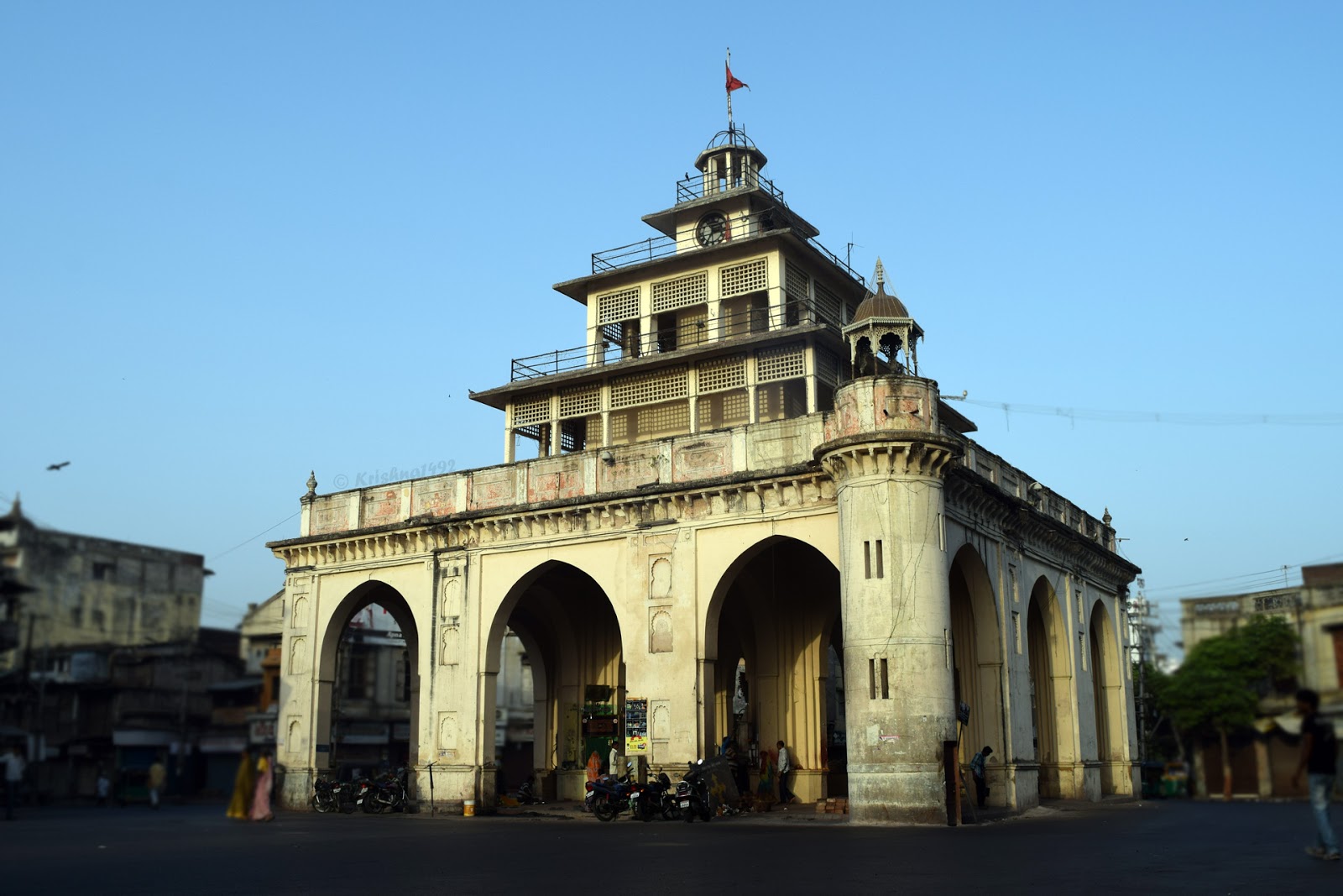 ZOOMININDIA: Gates of Vadodara