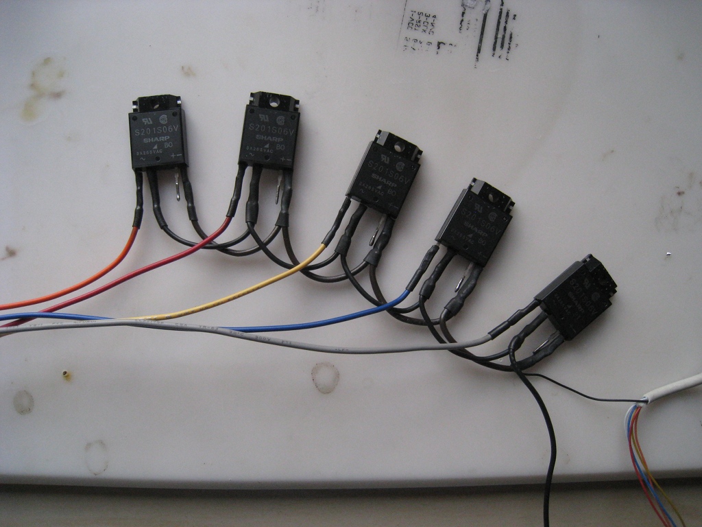 Teknynja: Low-Voltage Controlled AC Power Strip