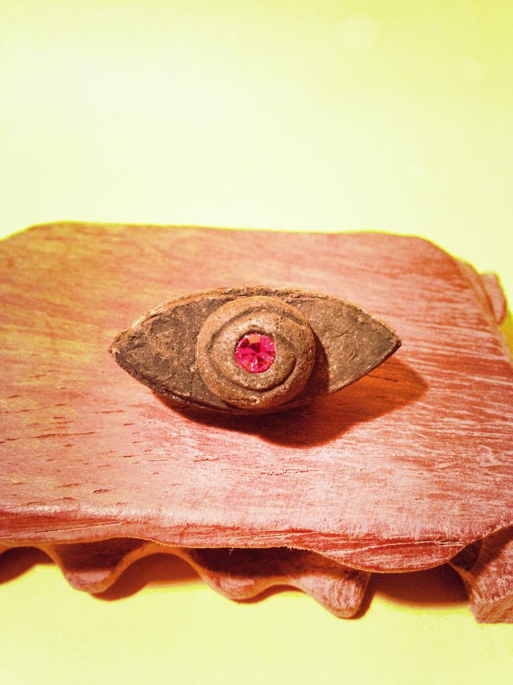 Thai Amulets Love Charms Culture : Famous Lp Pinak Lucky Eye Early ...