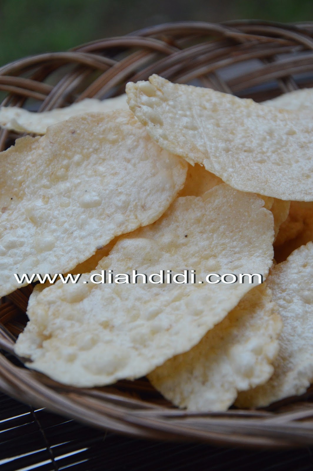 Diah Didi's Kitchen: Emping Telo