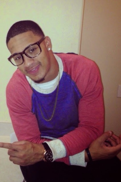 THIS IS THE CHRONICLES OF EFREM: The Daily Buzz For June 18