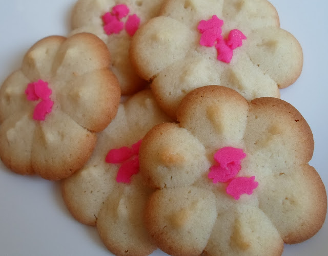 Happier Than A Pig In Mud: Chinese Butter Spritz Cookies -2019 Year of ...
