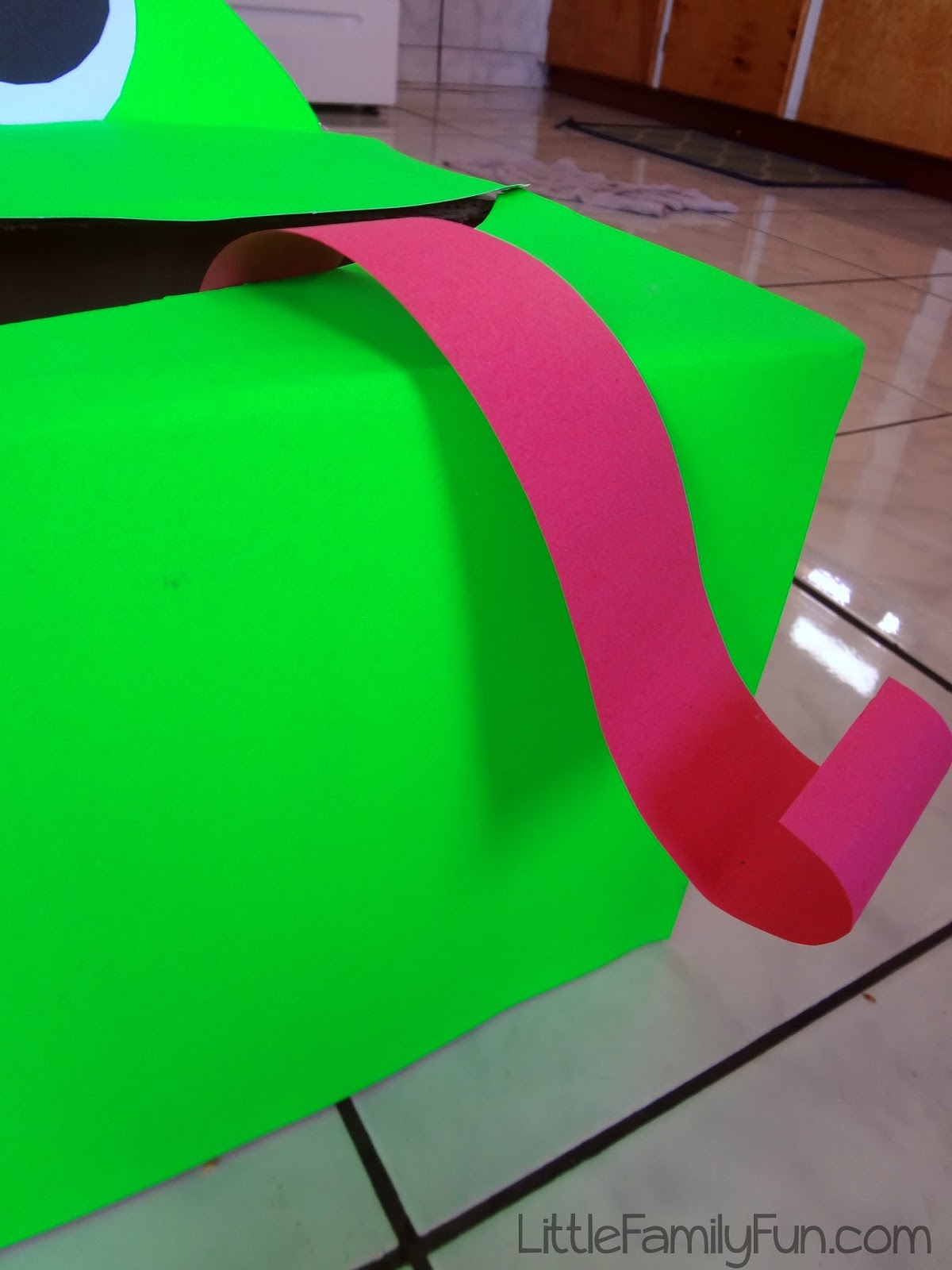 Little Family Fun: Frog Toss Game for kids!