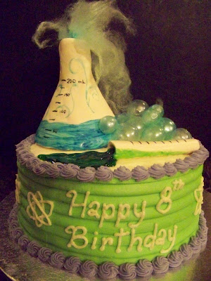 Kiddles 'N Bits: Mad Science Cake