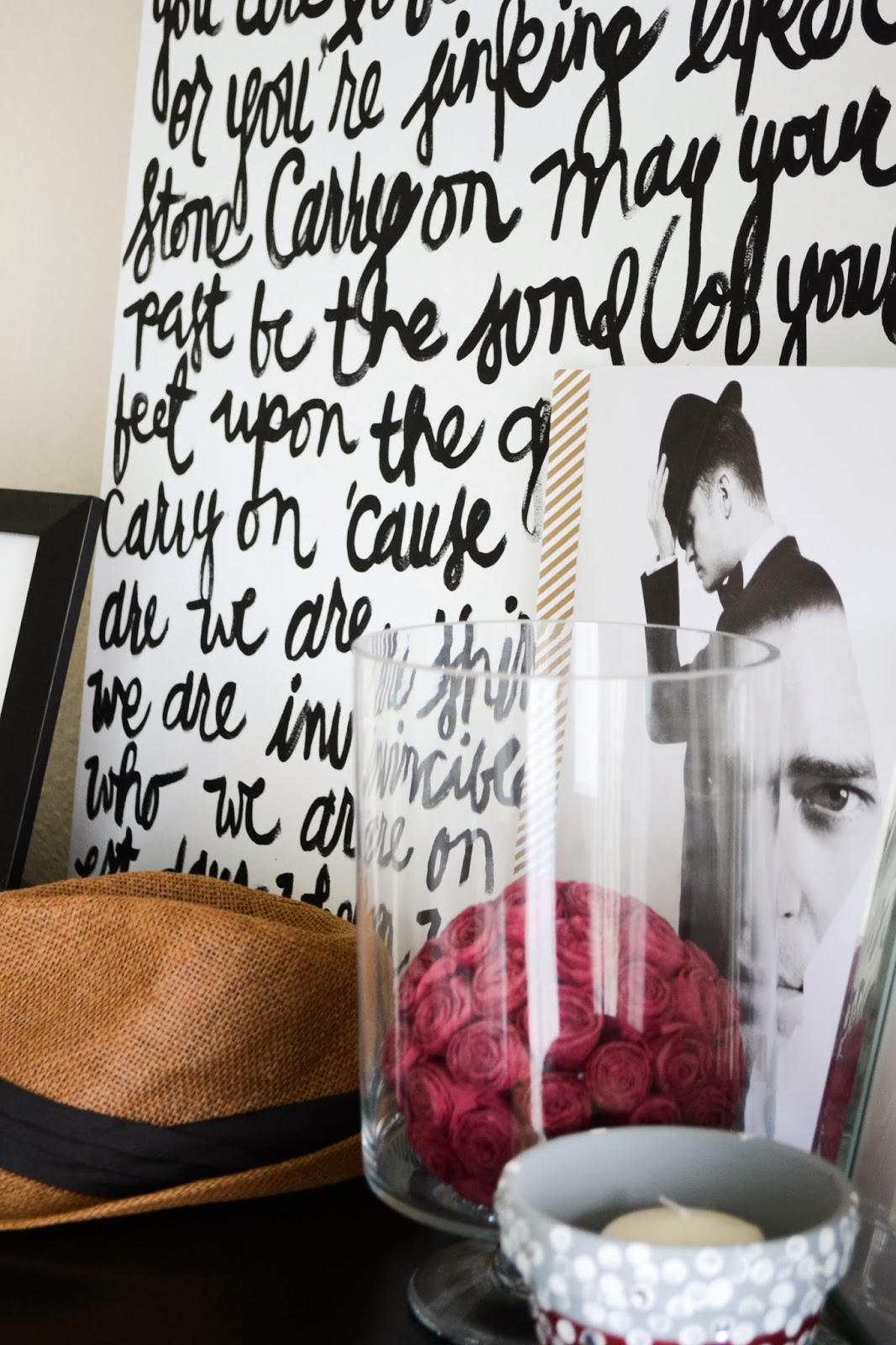 Elise Lindsey: Scripted Art