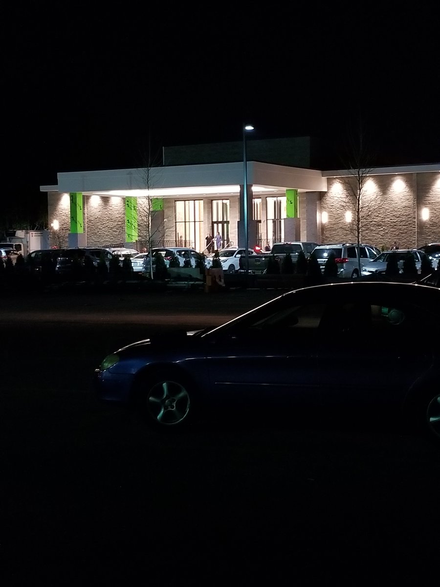 Hefkervelt : The "Brightstone" New Chasuna Hall in Passaic