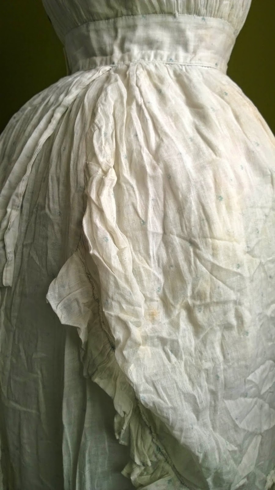 All The Pretty Dresses: Late Natural Form Era Young Miss Dress