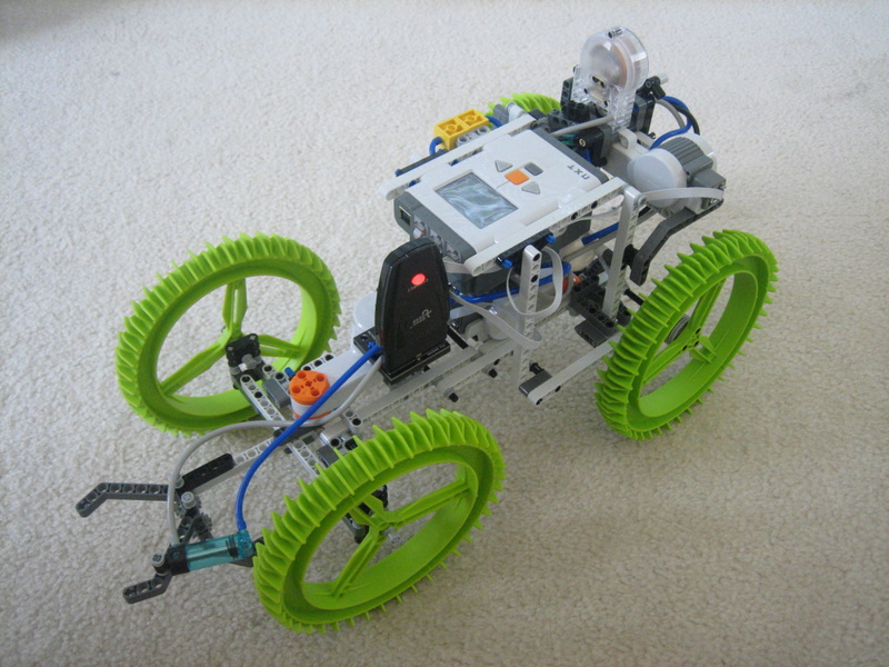 LEGOs and Robots: Compact Four Wheel Drive Car