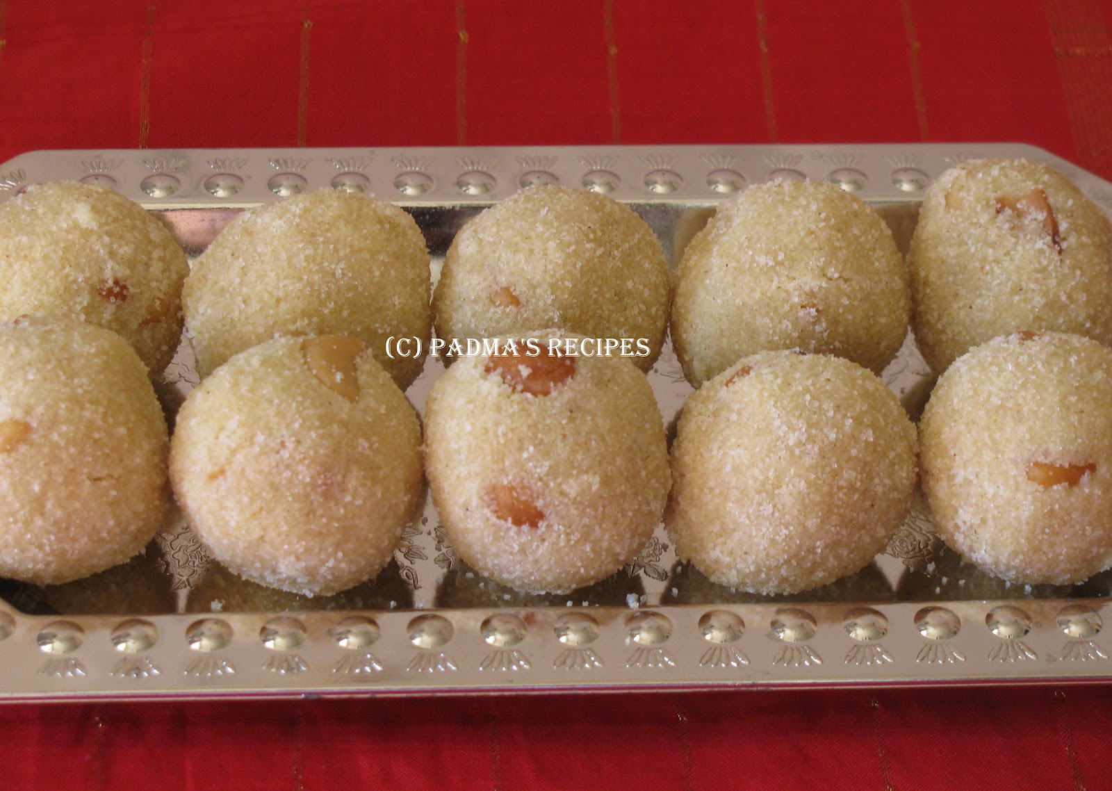 Padma's Recipes: RAWA LADOO(RAVA LADDU)