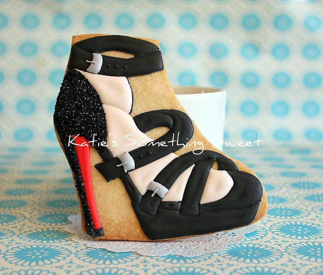 {Katie's Something Sweet}: Designer Shoe Cookies - Christian Louboutin ...