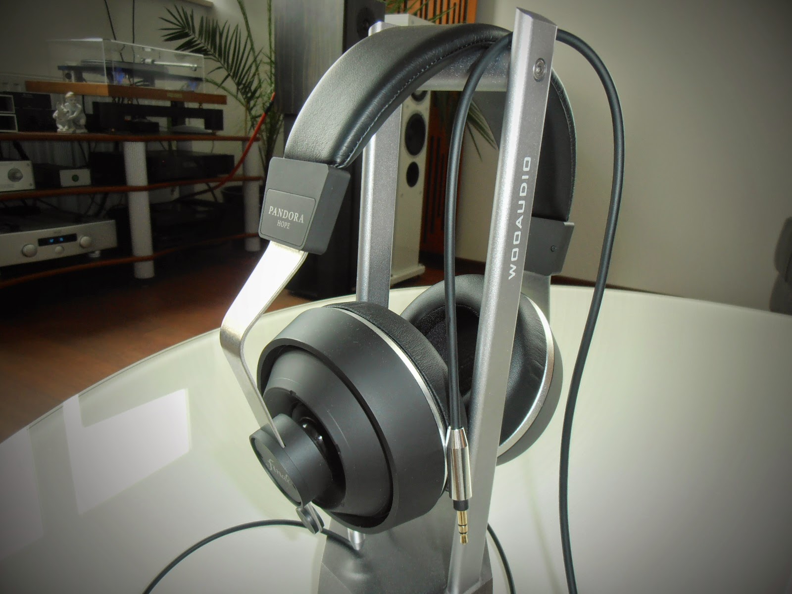 Stereo i Kolorowo - Underground: Słuchawki Final Audio Design Pandora ...