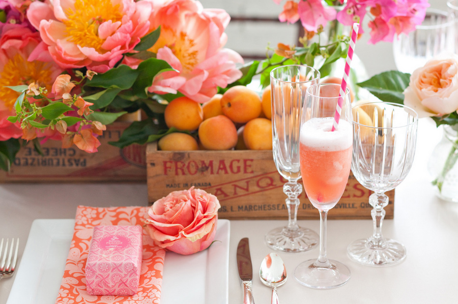 Signature Drinks for Your Wedding: Set Up a DIY Champagne Bar
