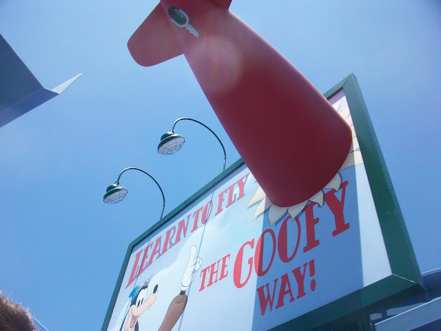 The Mouse Minute (Formerly Brad's Everything Disney Blog): Flying with ...