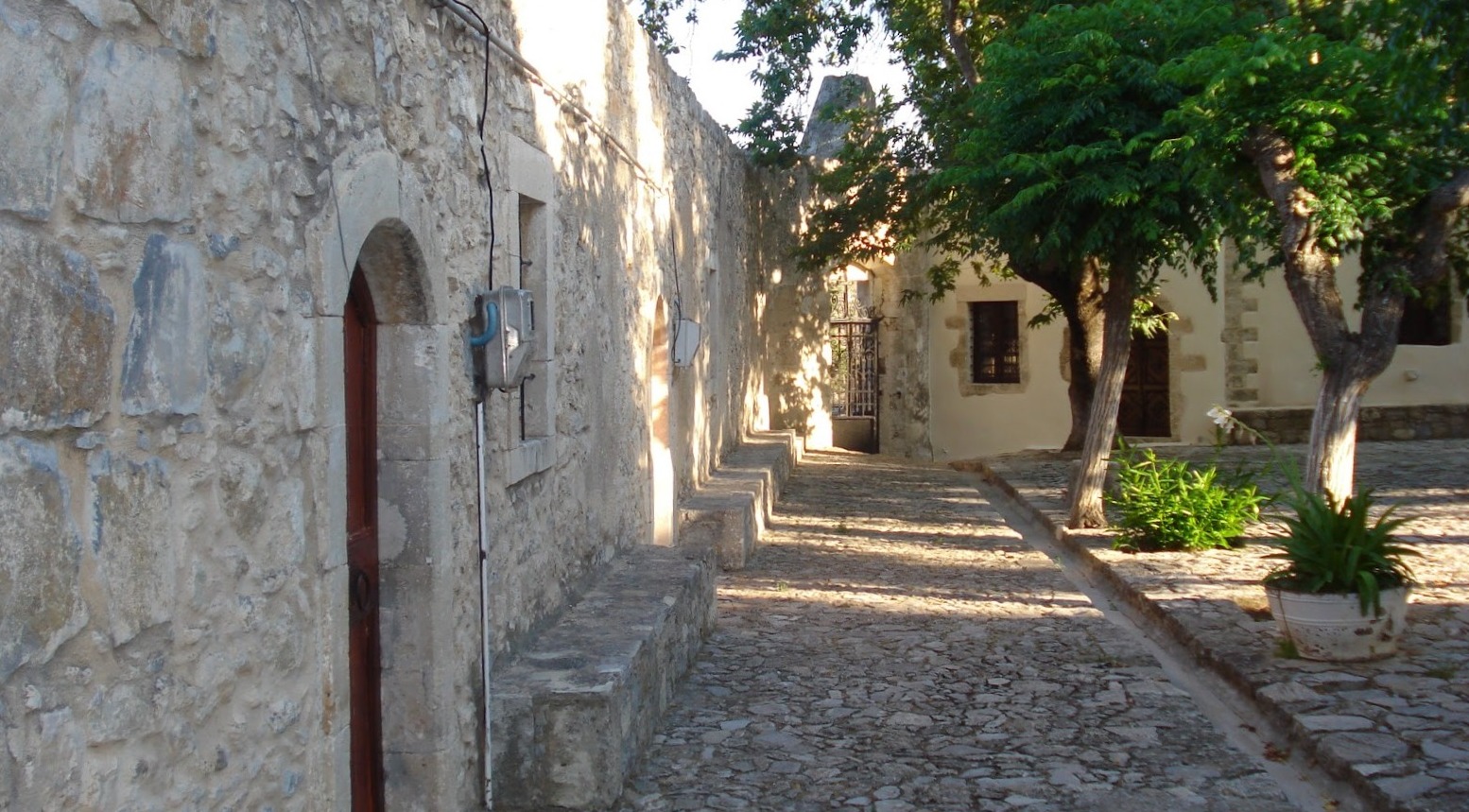 ΚΤΙΣΜA (ΕΛΛΗΝΙΚΑ): ΙΕΡΑ ΜΟΝΗ ΑΓΚΑΡΑΘΟΥ - ΣΓΟΥΡΟΚΕΦΑΛΙ ΠΕΔΙΑΔΟΣ