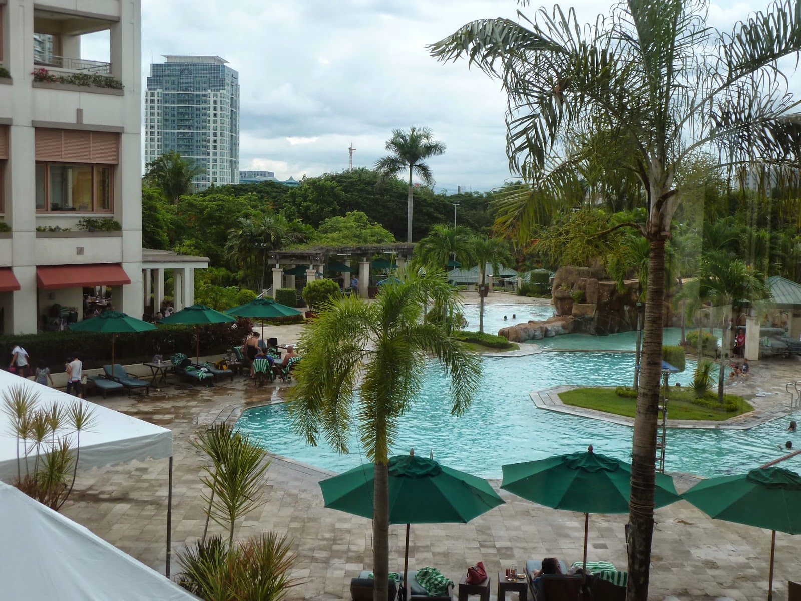 Kee Hua Chee Live!: DAY 3 IN MANILA----VISITING PALMS COUNTRY CLUB AT ...