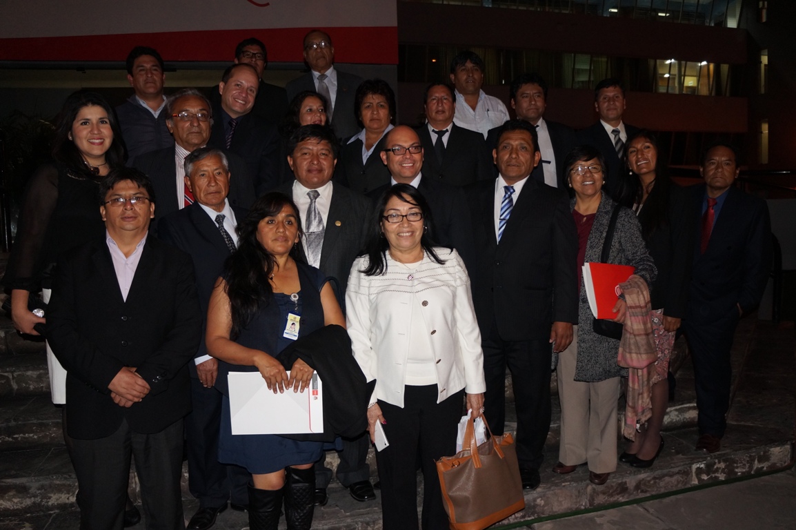 JUSTICIA NOTICIAS: MINISTERIO DE EDUCACIÓN PREMIÓ A LAS UGEL DE LA ...