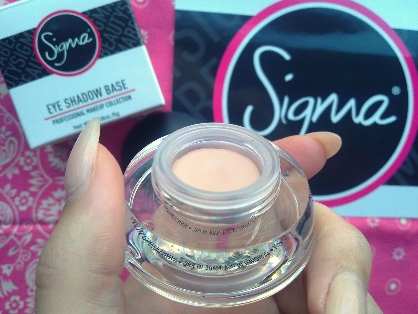 Idda van Munster: Sigma Beauty