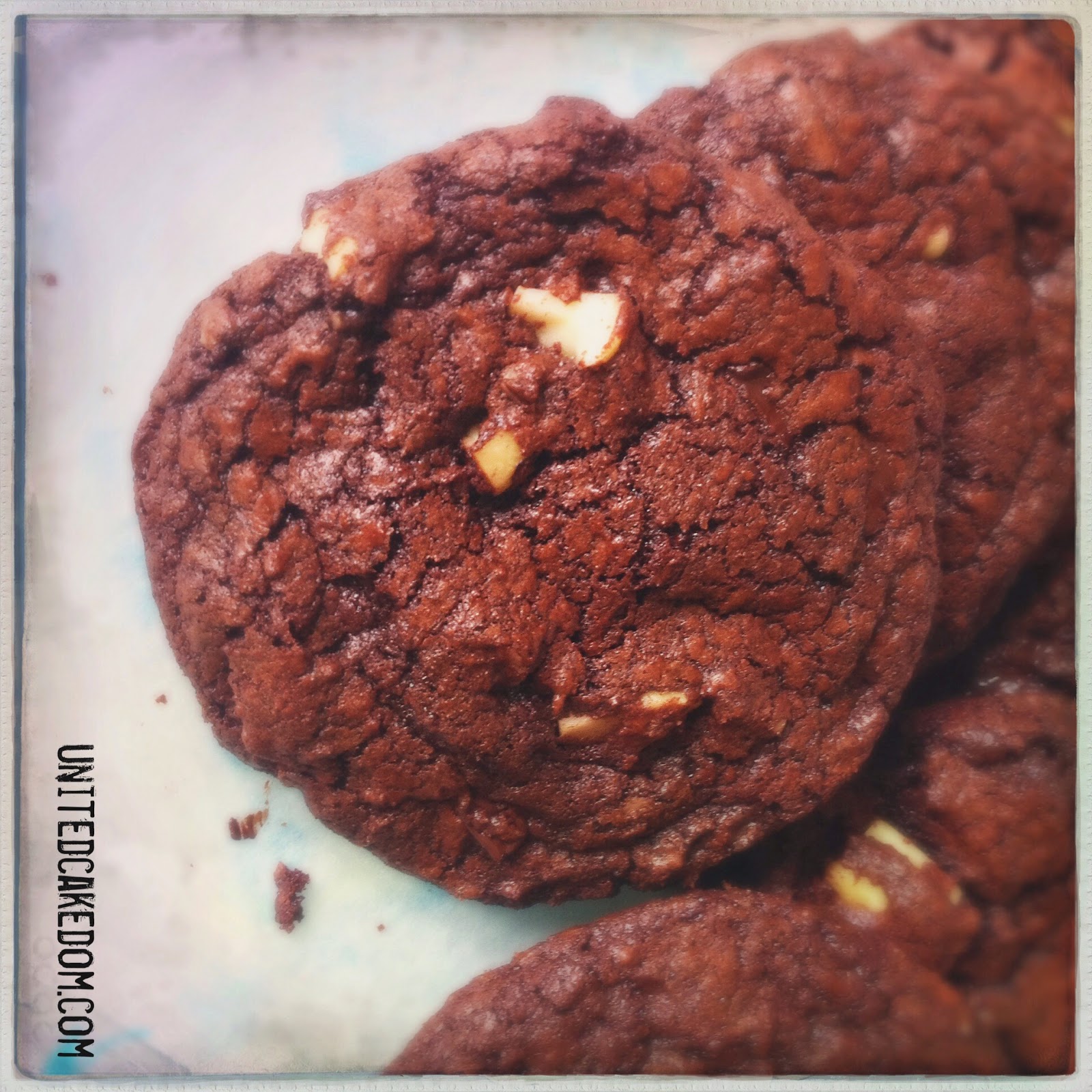United Cakedom: Brazil Nut Chocolate Cookies