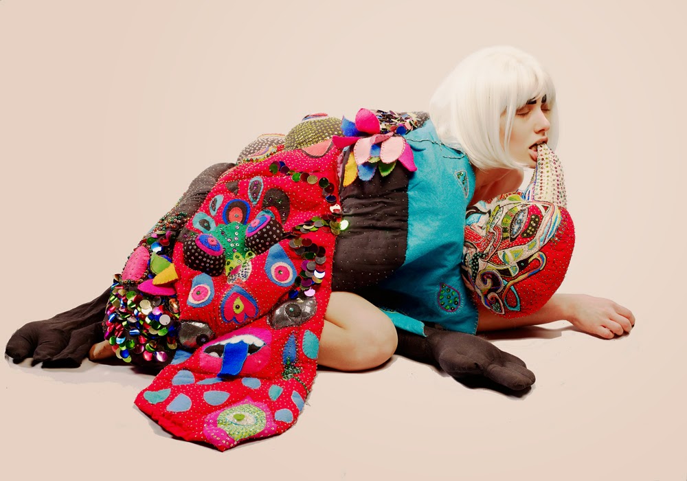 Florilège: ELENA STONAKER - CREATRICE - USA