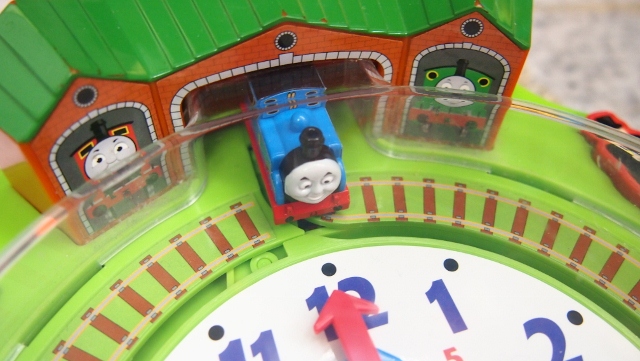 JuaiMurah: Tomy Busy Time Thomas Learning Clock