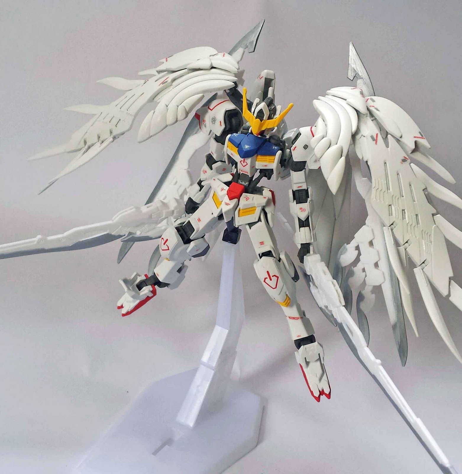 GUNDAM GUY: GUNDAM GUY: READERS FEATURE GUNPLA BUILD - Gundam White ...
