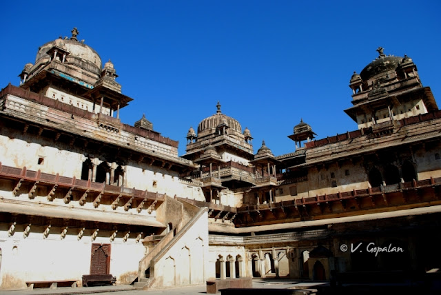 iCapture: ORCHA - the lesser known tourist destination of India.