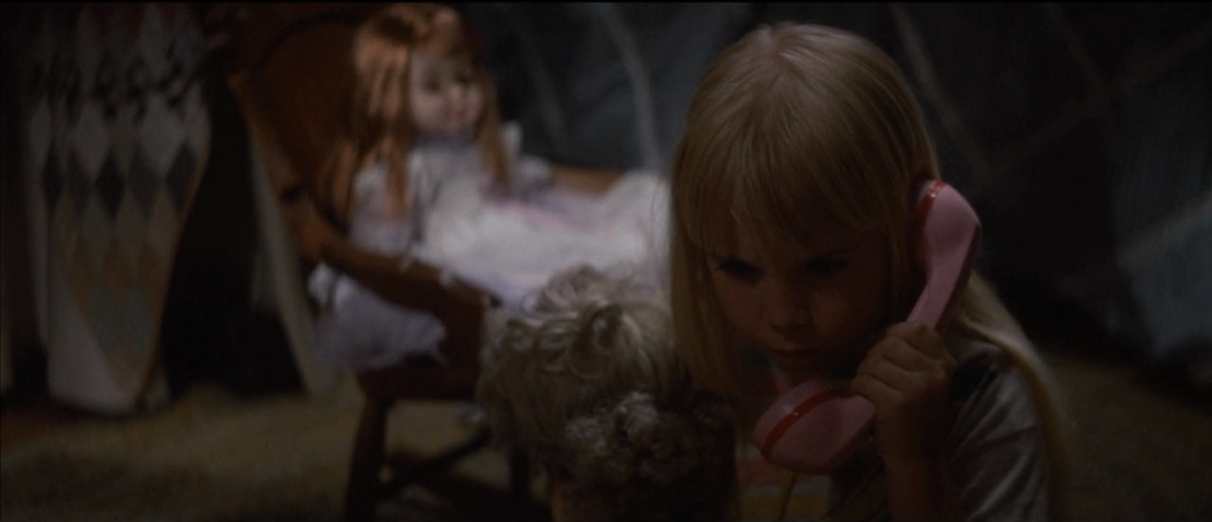 Cinema Freaks: REVIEW: Poltergeist II: The Other Side (1986)