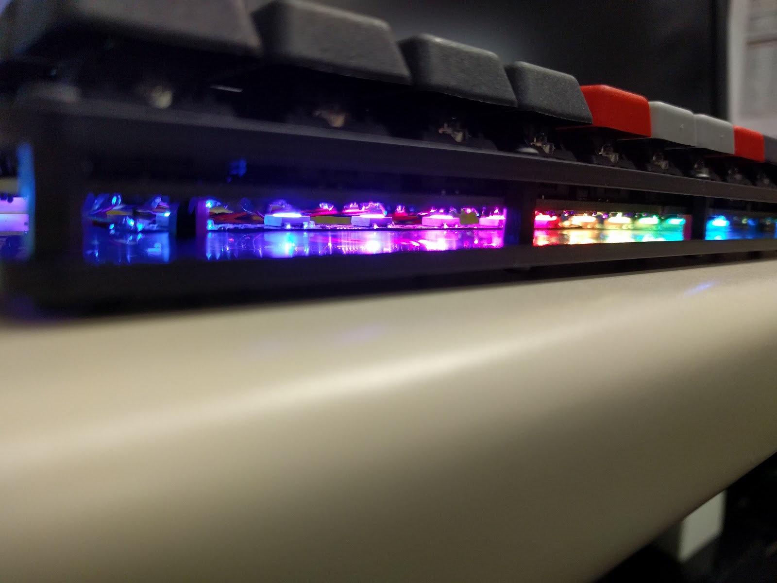 40% Keyboards: RGB Acrylic Planck