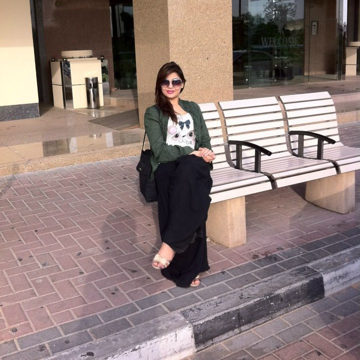 Fashion Hang out : Saima Baloch - Model and Actress